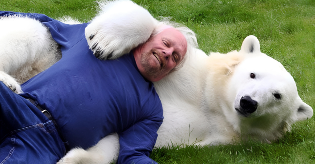 10 Animals That Actively Hunt Humans | animalplanethq.com